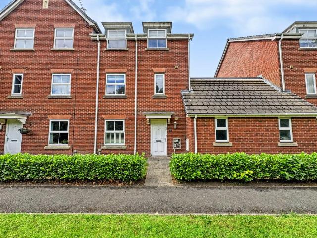 5 bedroom townhouse for sale