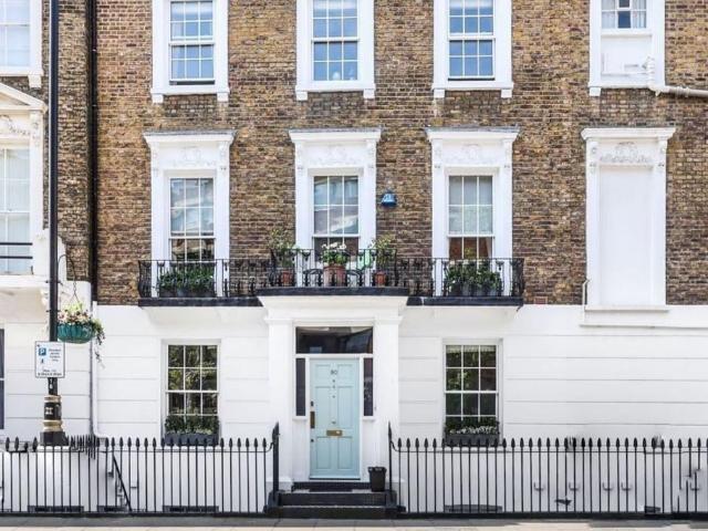 5 bedroom townhouse for sale