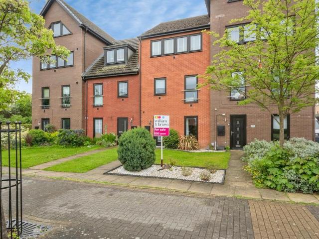 5 bedroom townhouse for sale