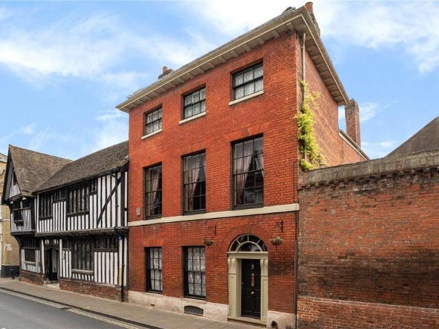 5 bedroom townhouse for sale