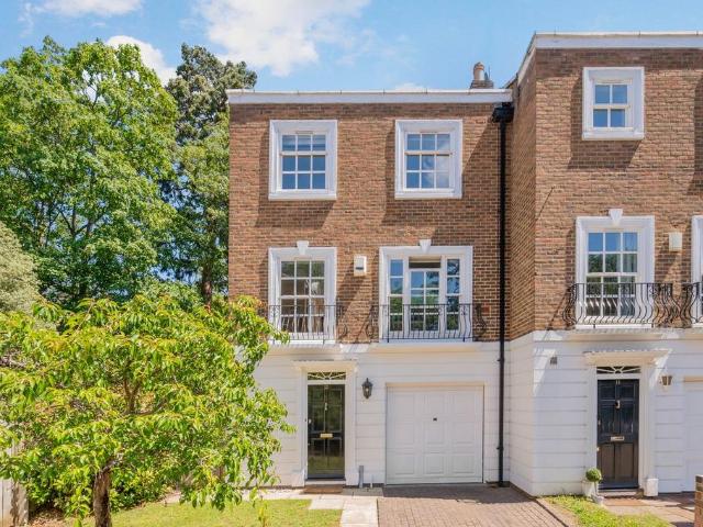 5 bedroom townhouse for sale