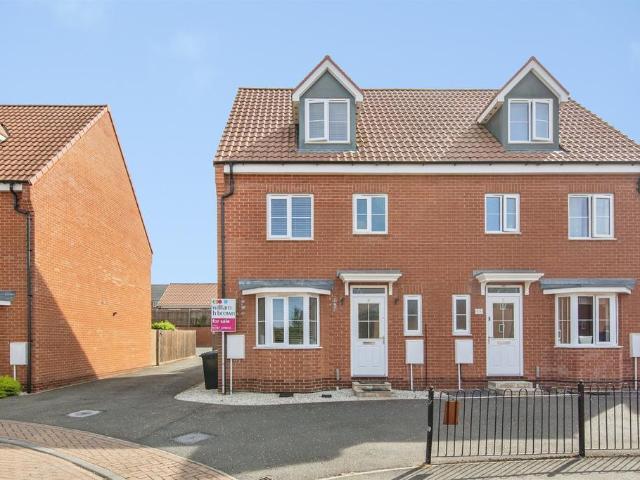 5 bedroom townhouse for sale