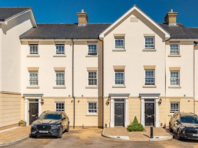 5 bedroom townhouse for sale