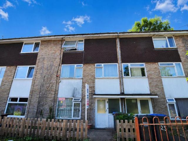 5 bedroom townhouse for sale
