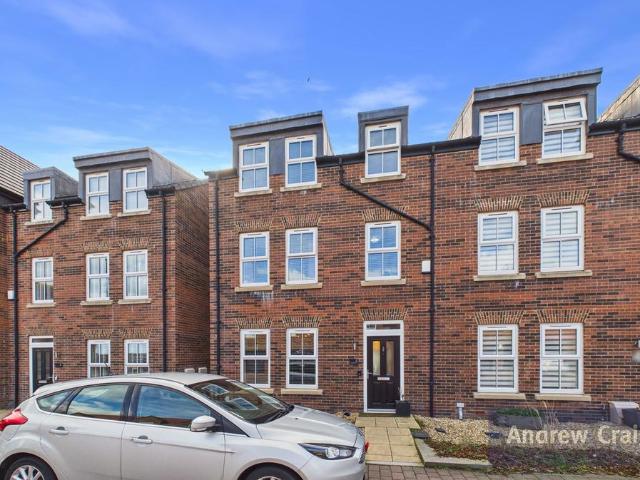 5 bedroom townhouse for sale