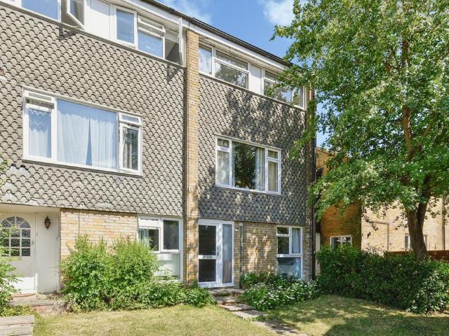 5 bedroom townhouse for sale