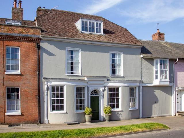 5 bedroom townhouse for sale