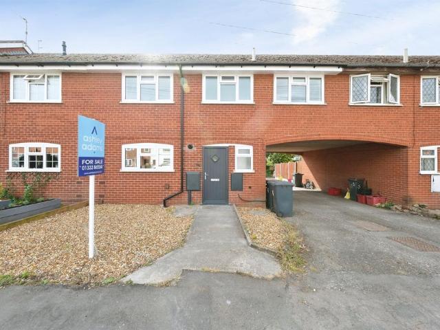 5 bedroom townhouse for sale