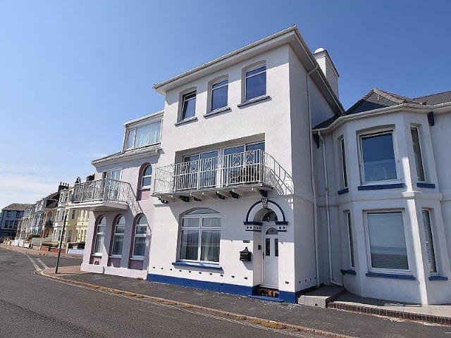 5 bedroom townhouse for sale