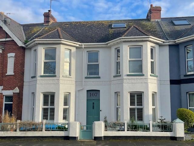 5 bedroom townhouse for sale