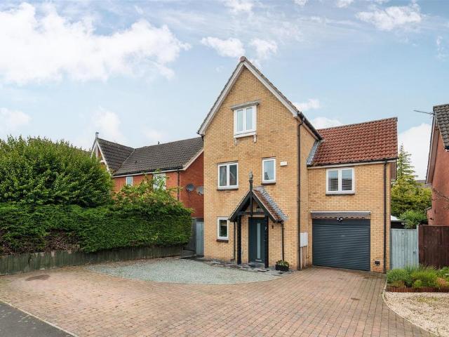5 bedroom townhouse for sale