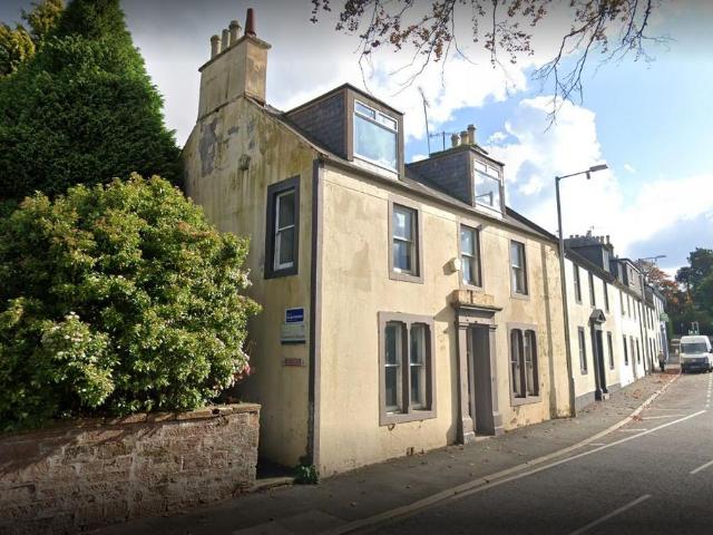 5 bedroom townhouse for sale