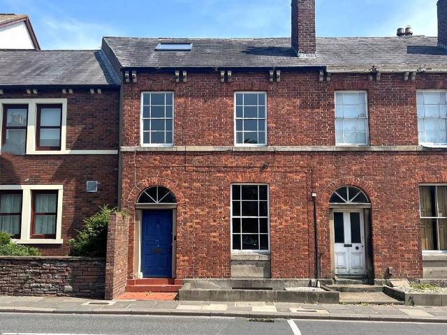 5 bedroom townhouse for sale
