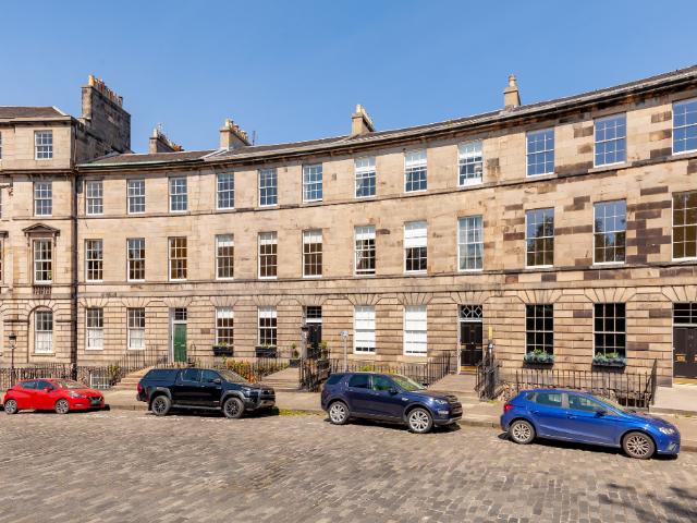 5 bedroom townhouse for sale