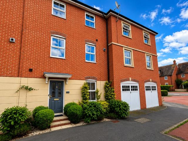 5 bedroom townhouse for sale