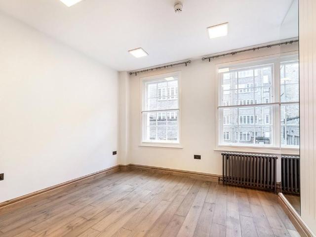5 bedroom townhouse to rent