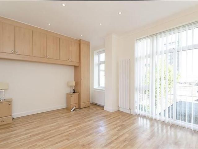5 bedroom townhouse to rent