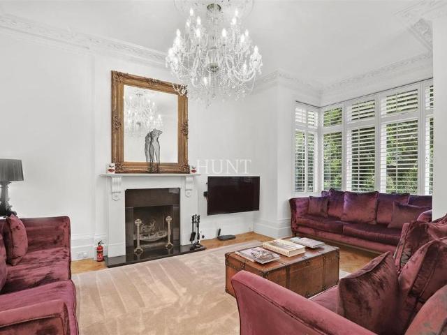 5 bedroom townhouse to rent