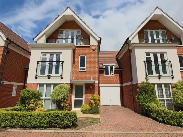 5 bedroom house to rent