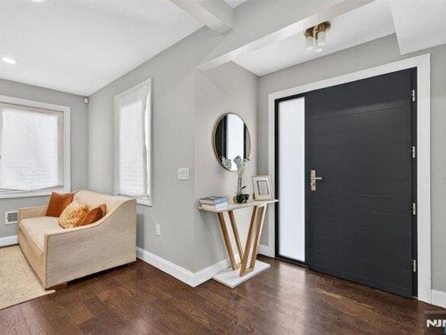 5 bedroom, Teaneck NJ 07666 105140764