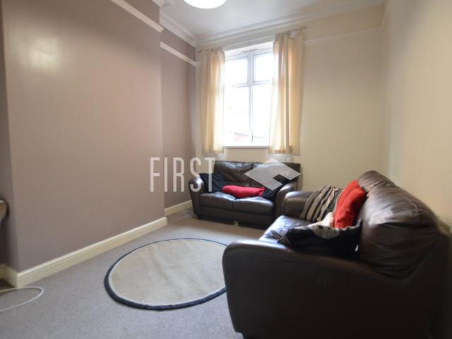 5 Bedroom Terraced