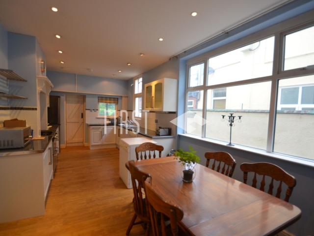 5 Bedroom Terraced