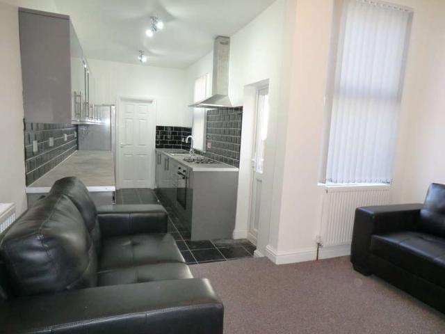 5 Bedroom Terraced House