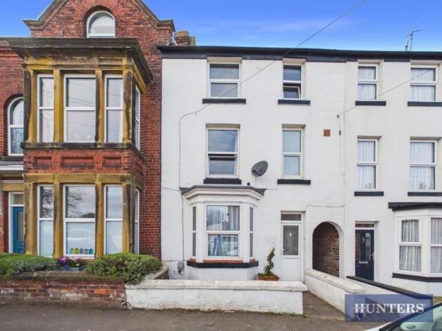 5 Bedroom Terraced House