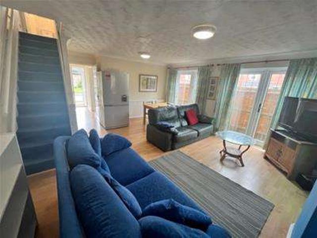 5 Bedroom Terraced House