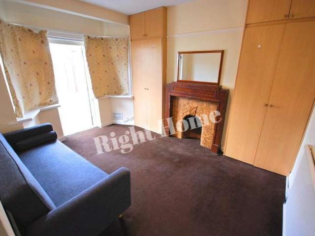 5 Bedroom Terraced House