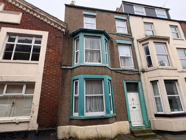 5 Bedroom Terraced House