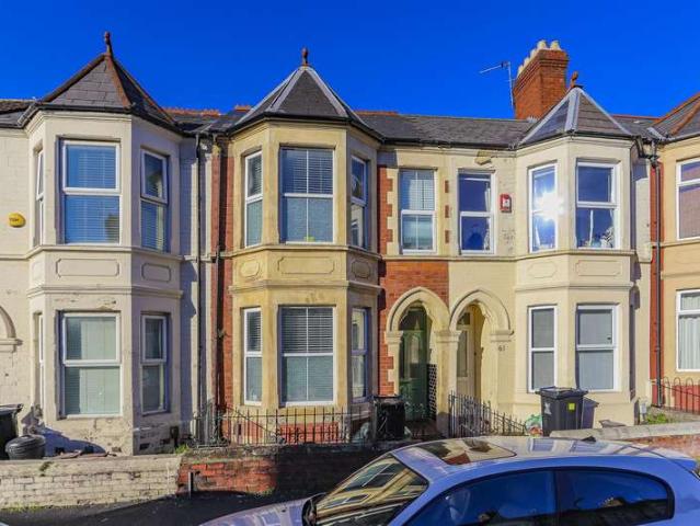 5 Bedroom Terraced House