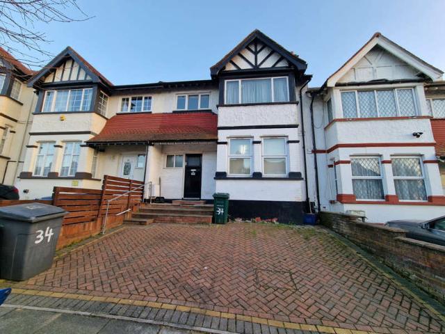 5 Bedroom Terraced House