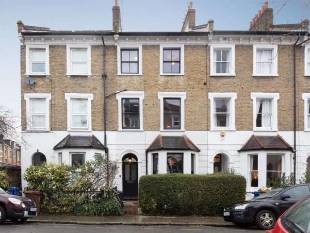 5 Bedroom Terraced House