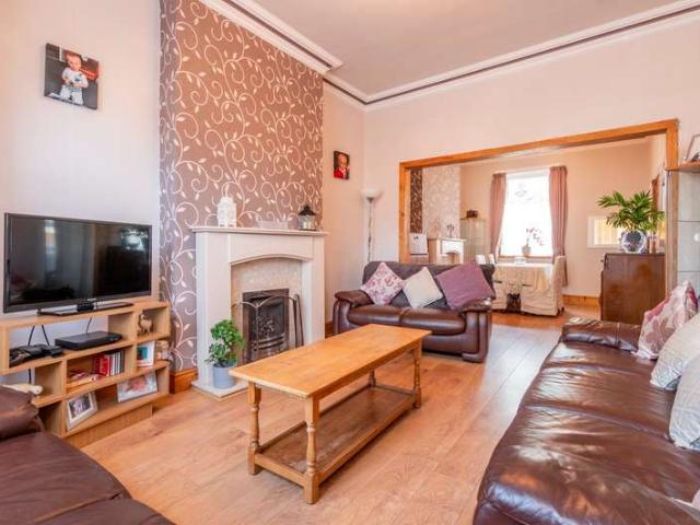 5 Bedroom Terraced House