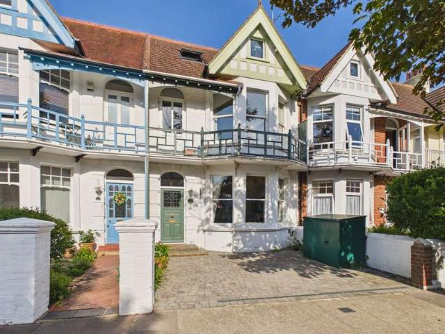 5 Bedroom Terraced House