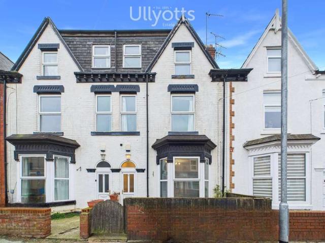 5 Bedroom Terraced House