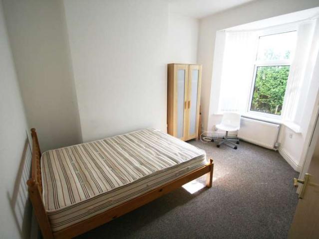 5 Bedroom Terraced House