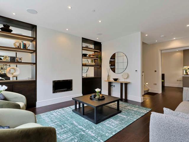 5 Bedroom Terraced House