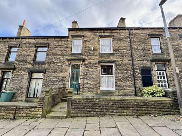5 Bedroom Terraced House
