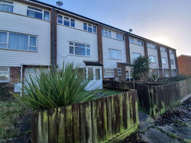 5 Bedroom Terraced House
