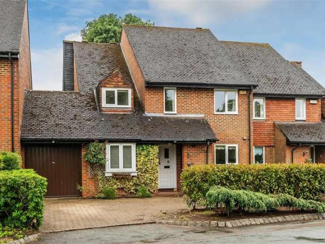 5 Bedroom Terraced House
