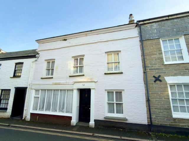 5 Bedroom Terraced House
