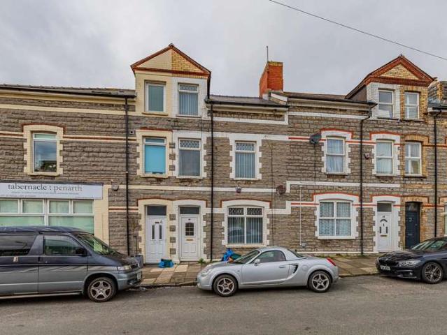 5 Bedroom Terraced House