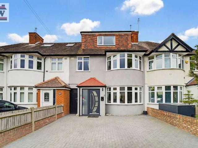 5 Bedroom Terraced House
