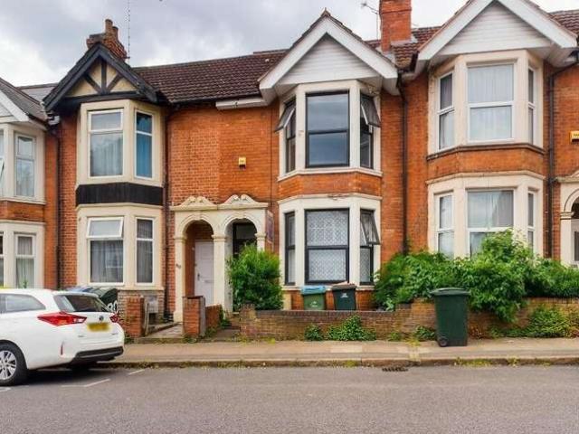5 Bedroom Terraced House