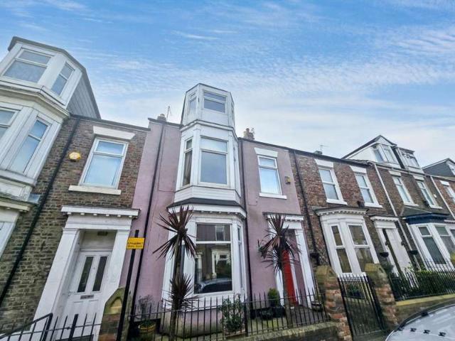 5 Bedroom Terraced House