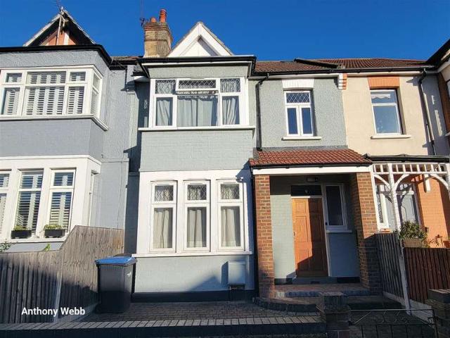 5 Bedroom Terraced House