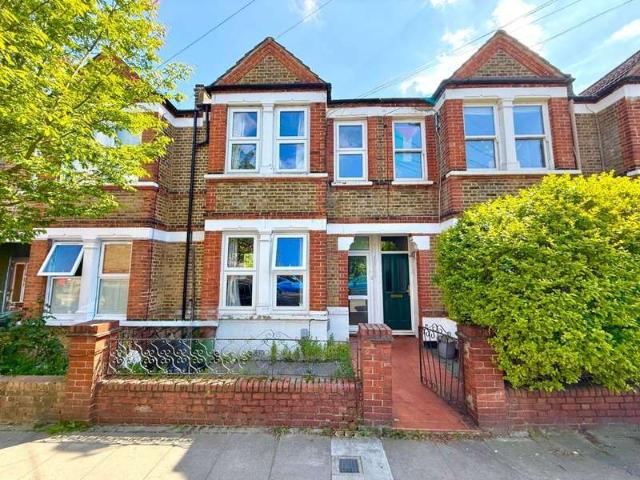 5 Bedroom Terraced House