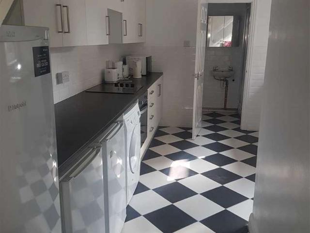5 Bedroom Terraced House